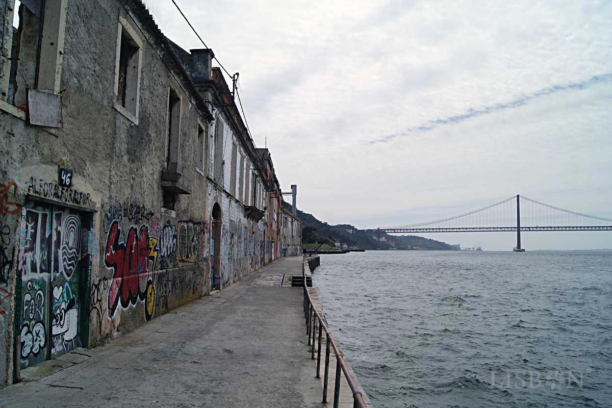 Visiting Cacilhas: Land of Workers, Donkey Rides and Gastronomy • getLISBON